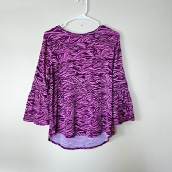 Elle | Tops | Elle Animal Print Blouse | Poshmark